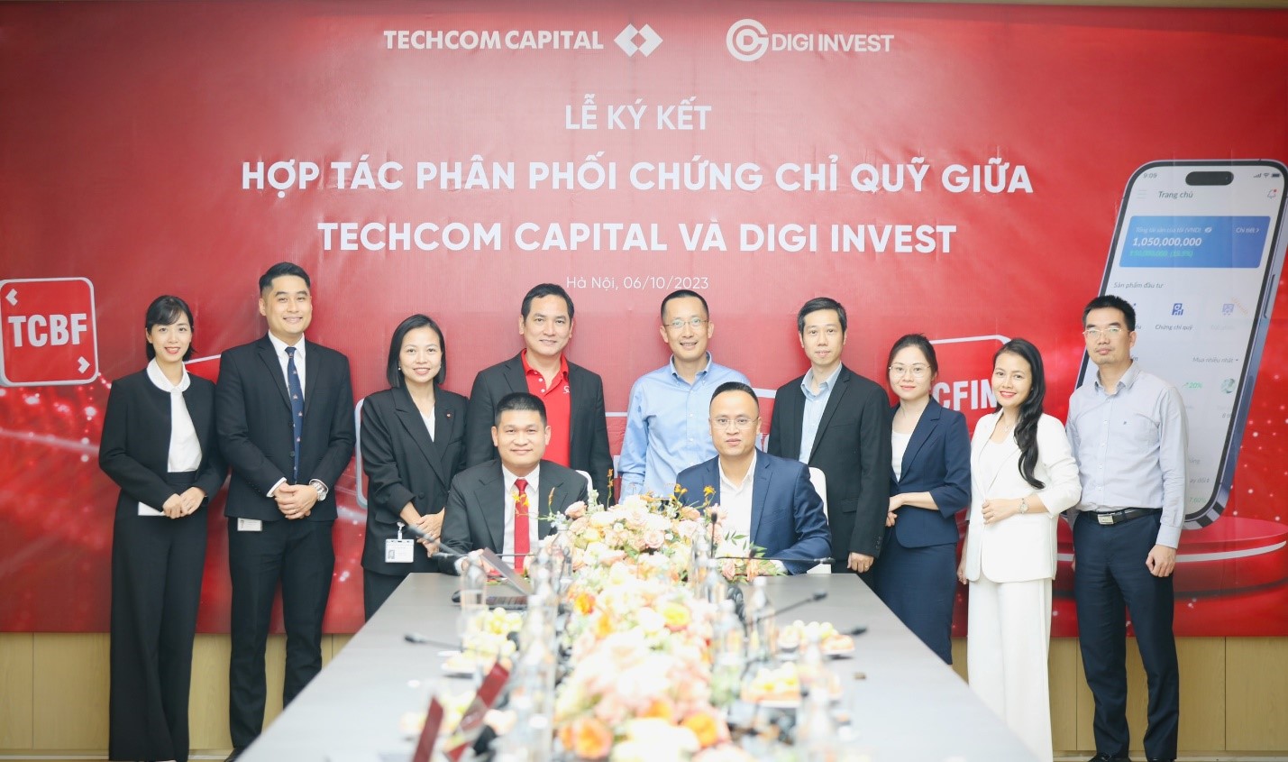 Techcom Capital ký kết hợp tác phân phối chứng chỉ quỹ trên nền tảng ...